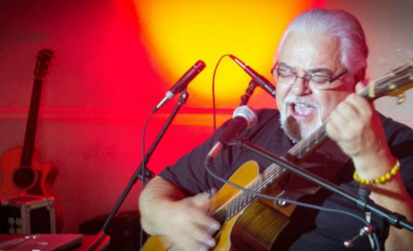 Fallece el cantautor Luis Galich