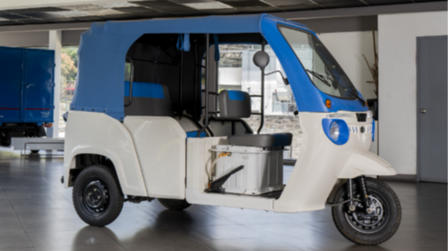 Conoce el nuevo vehículo eléctrico de tres ruedas que llega a Guatemala ...